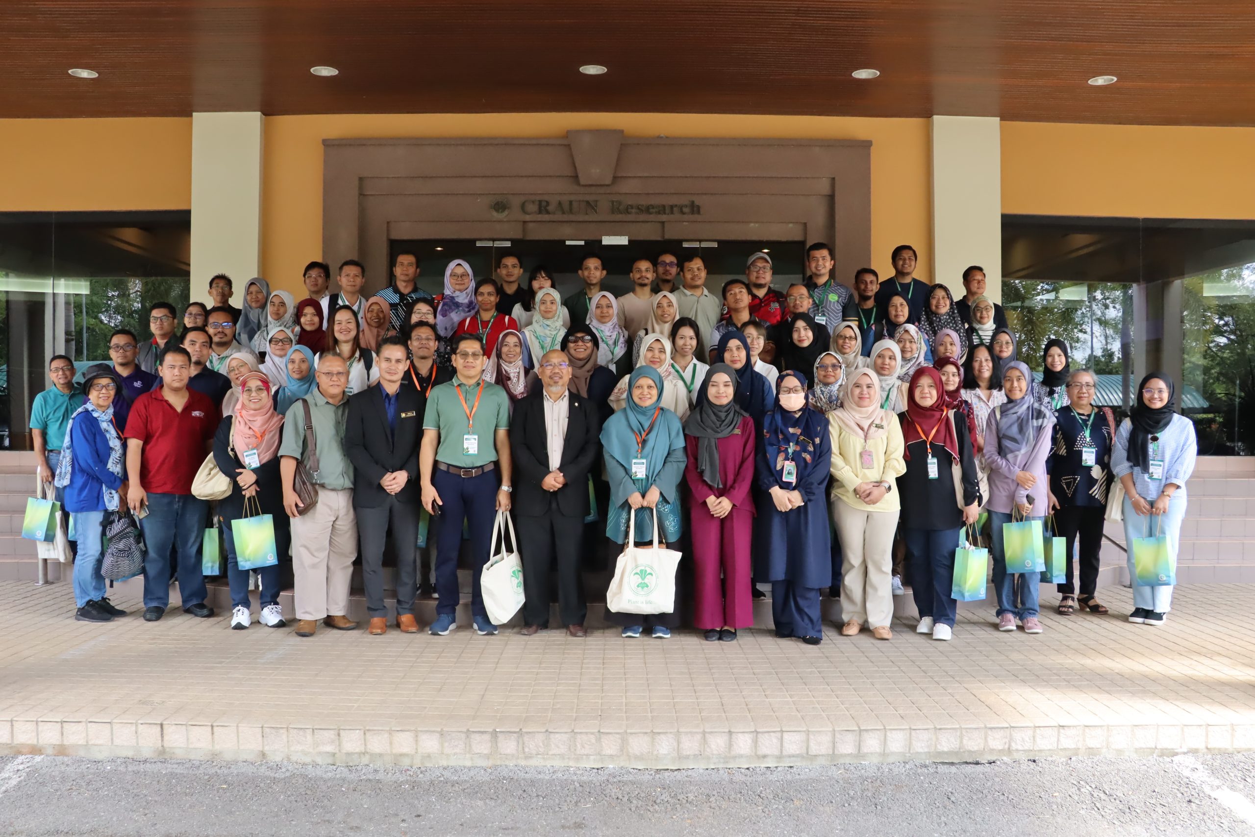 Lawatan dari Malaysian Society of Plant Physiology (MSPP) - CRAUN Research
